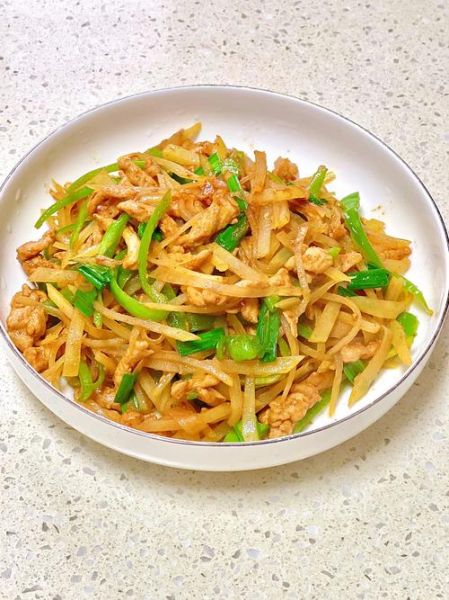 土豆炒肉丝怎么炒好吃_家常土豆炒肉丝做法-第1张图片-山城妙识 土豆炒肉丝怎么炒好吃_家常土豆炒肉丝做法-第1张图片-山城妙识